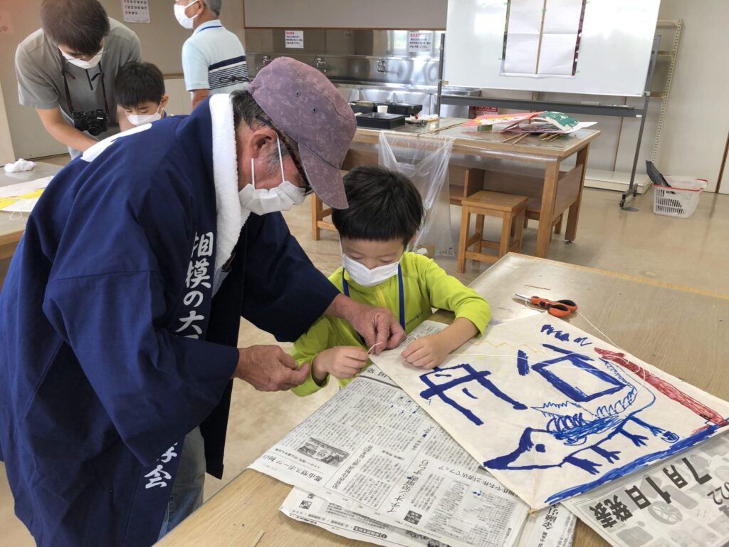 【現地レポート】『ジモティビティ』 親子で凧作り教室 | 地元をもっと知る！地域の情報ポータルサイト・JIMOTTO（ジモット）